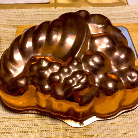 wear ever | Kitchen | Vintage Wear Ever Cornucopia Copper Tone Horn ...
